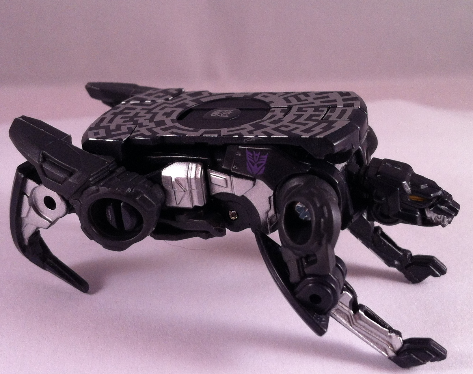 Ravage alternate transformation – Pax Cybertron